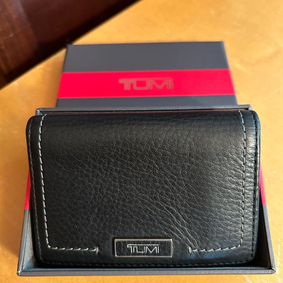 Tumi | Bags | Tumi Card Holder In Leather With Box | Poshmark